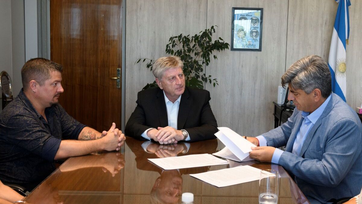 La Pampa firmó contratos definitivos de venta de la ex planta Calzar