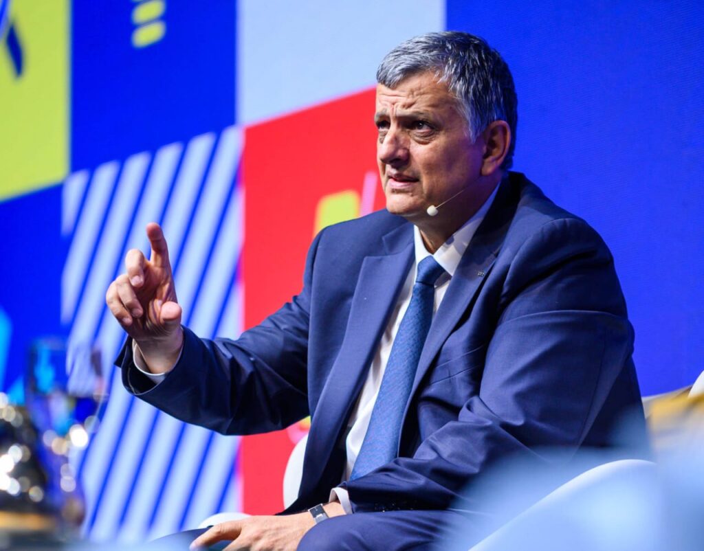 YPF canceló la construcción de la planta de GNL que iba a estar en ...